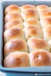 Buttery Rolls - Love Bakes Good Cakes