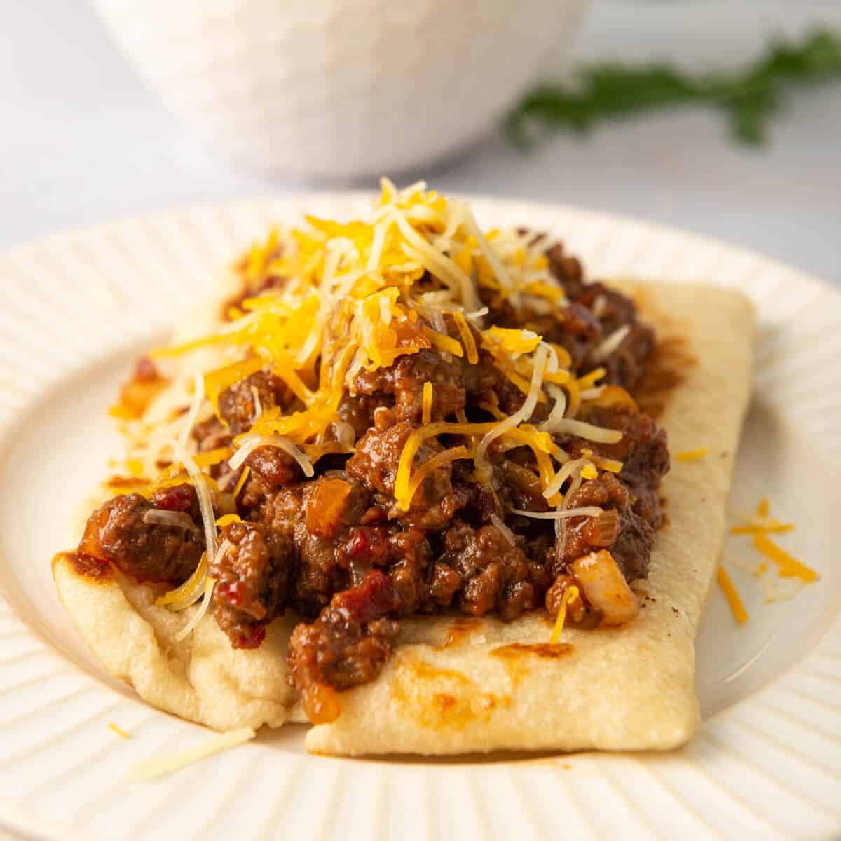 BBQ Bacon Cheeseburger Flat Bread Melts - Love Bakes Good Cakes