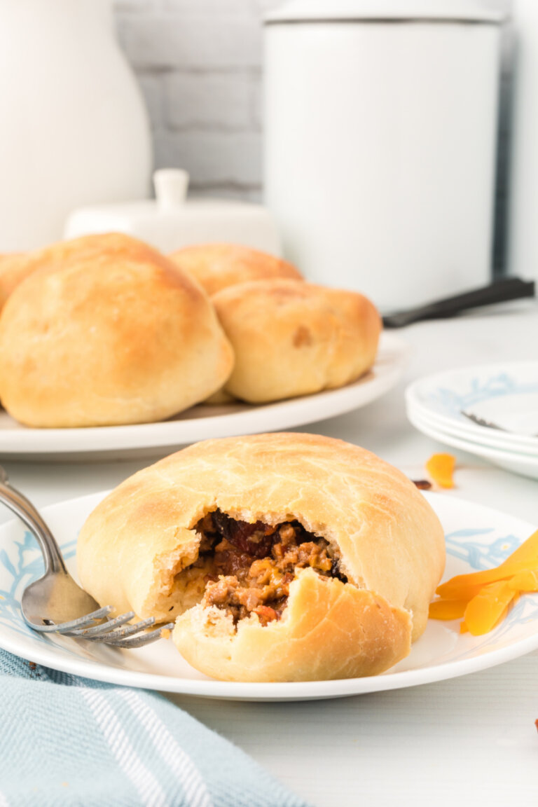 BBQ Bacon Cheeseburger Buns - Love Bakes Good Cakes