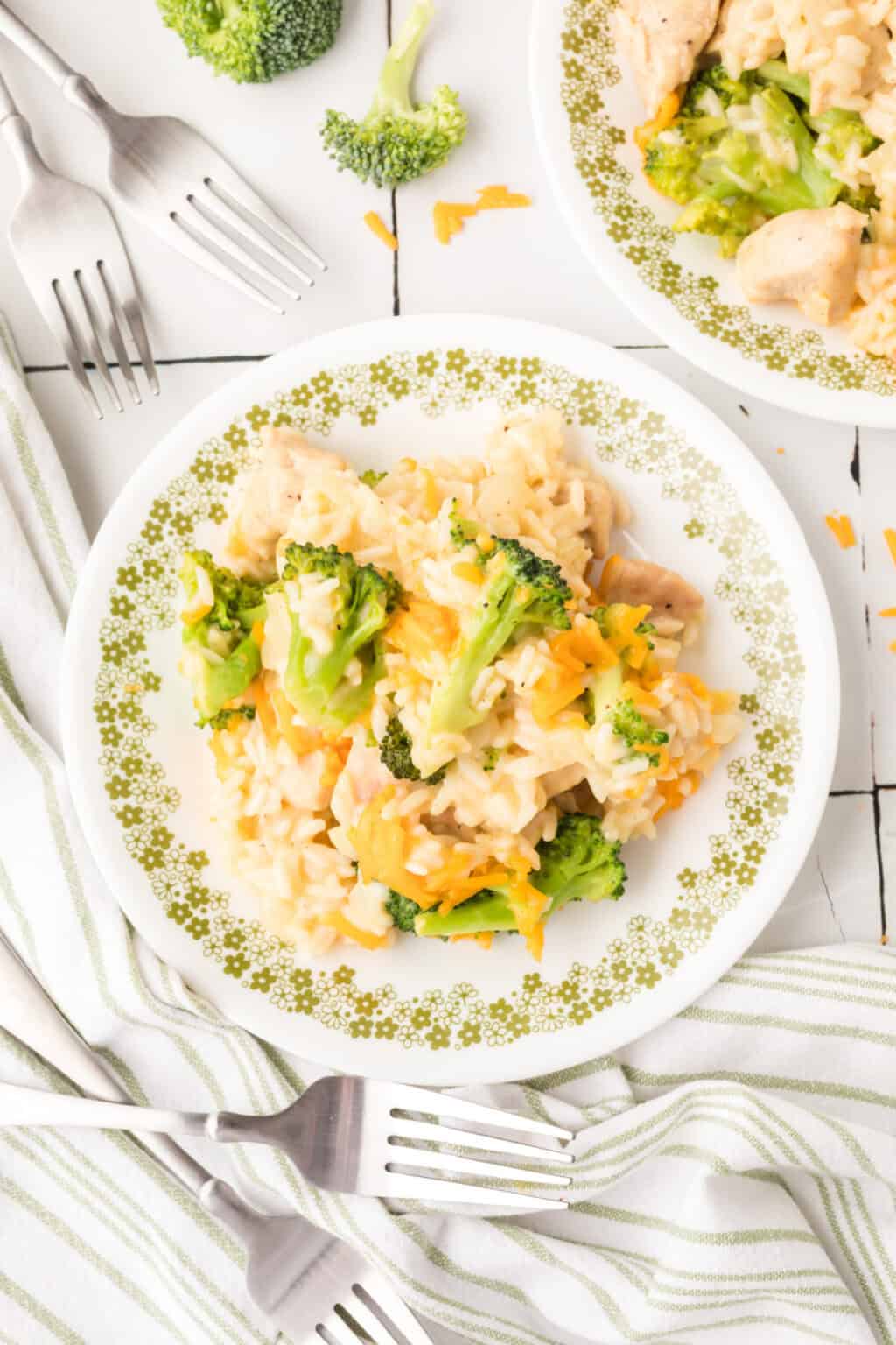 Cheesy Chicken Broccoli Rice Skillet - Easy One-Pan Dinner
