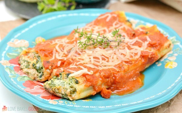 Spinach Ricotta Manicotti - Love Bakes Good Cakes