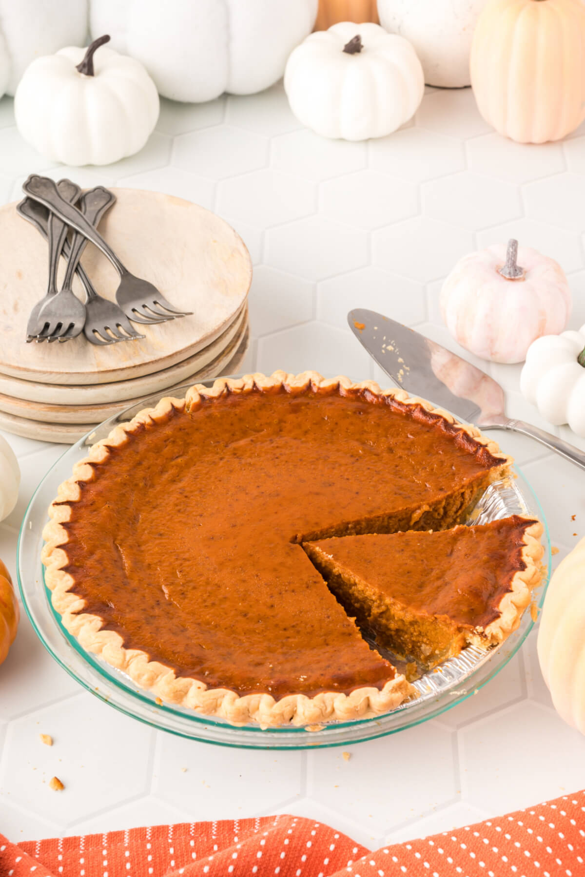 Pumpkin Pie - Love Bakes Good Cakes