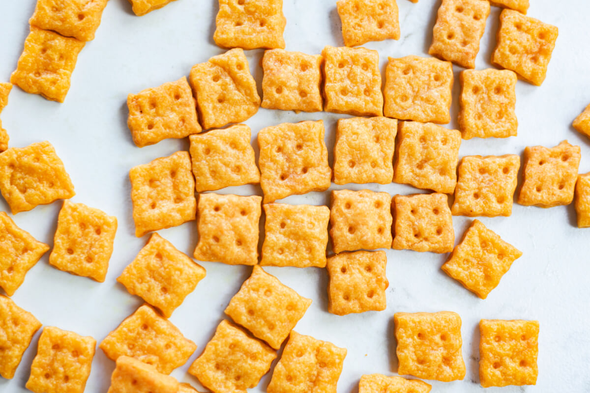 Cheese Crackers - Love Bakes Good Cakes