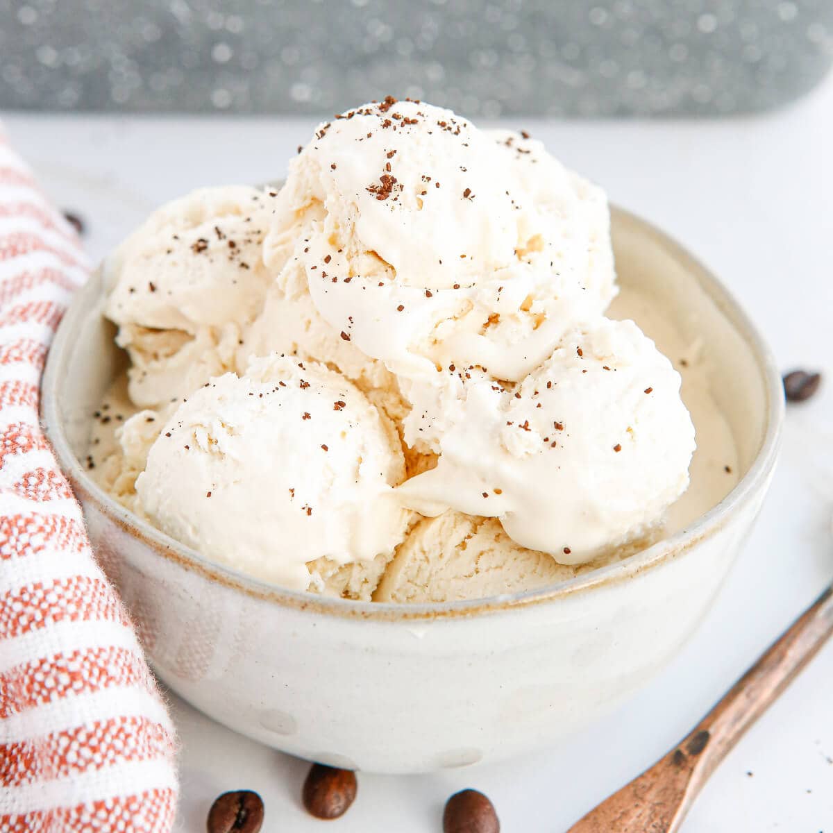 No-Churn Cold Brew Ice Cream - Love Bakes Good Cakes