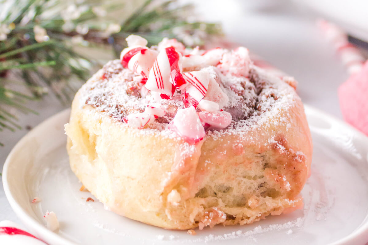Candy Cane Cinnamon Rolls - Love Bakes Good Cakes