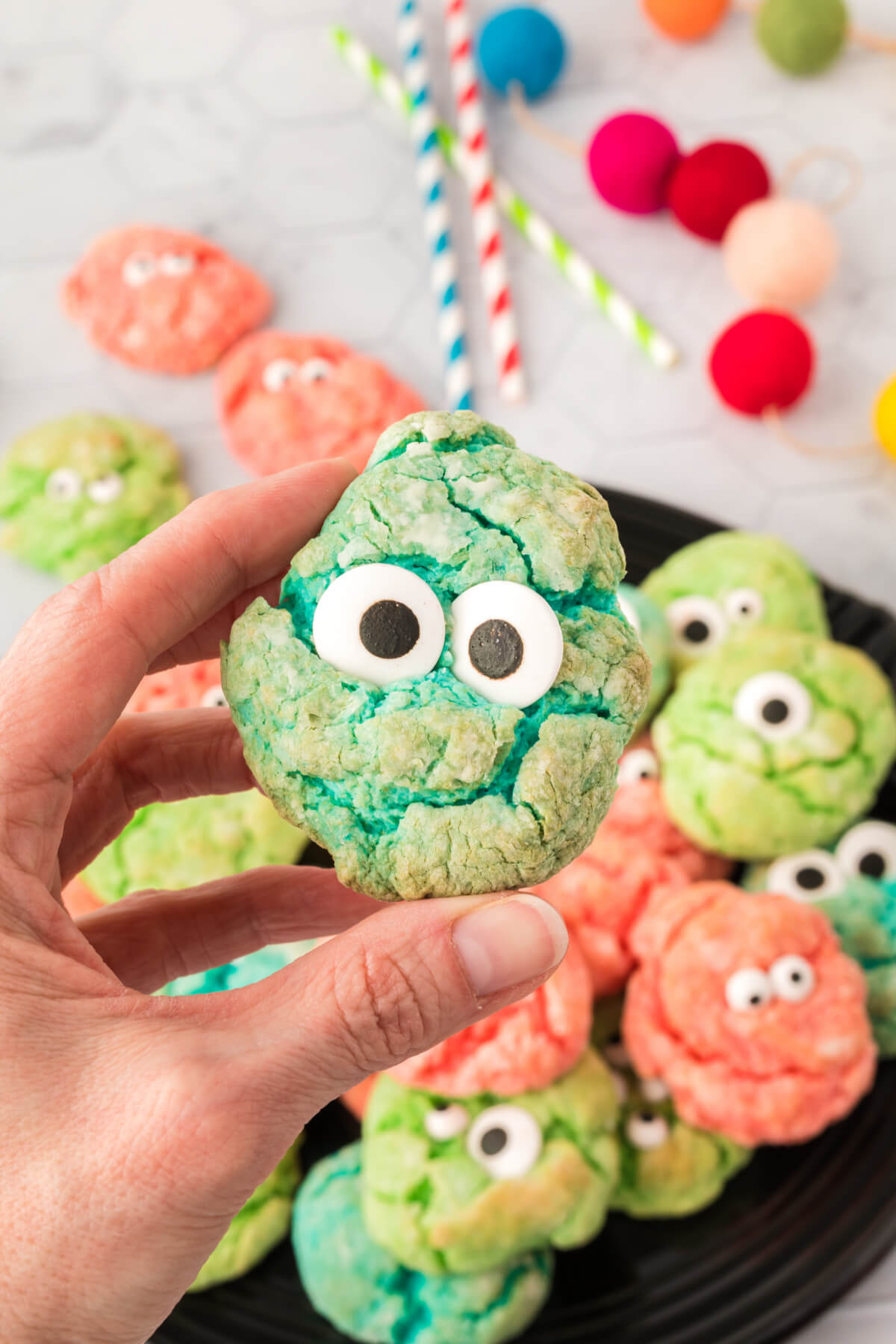Monster Eye Cookies - Love Bakes Good Cakes