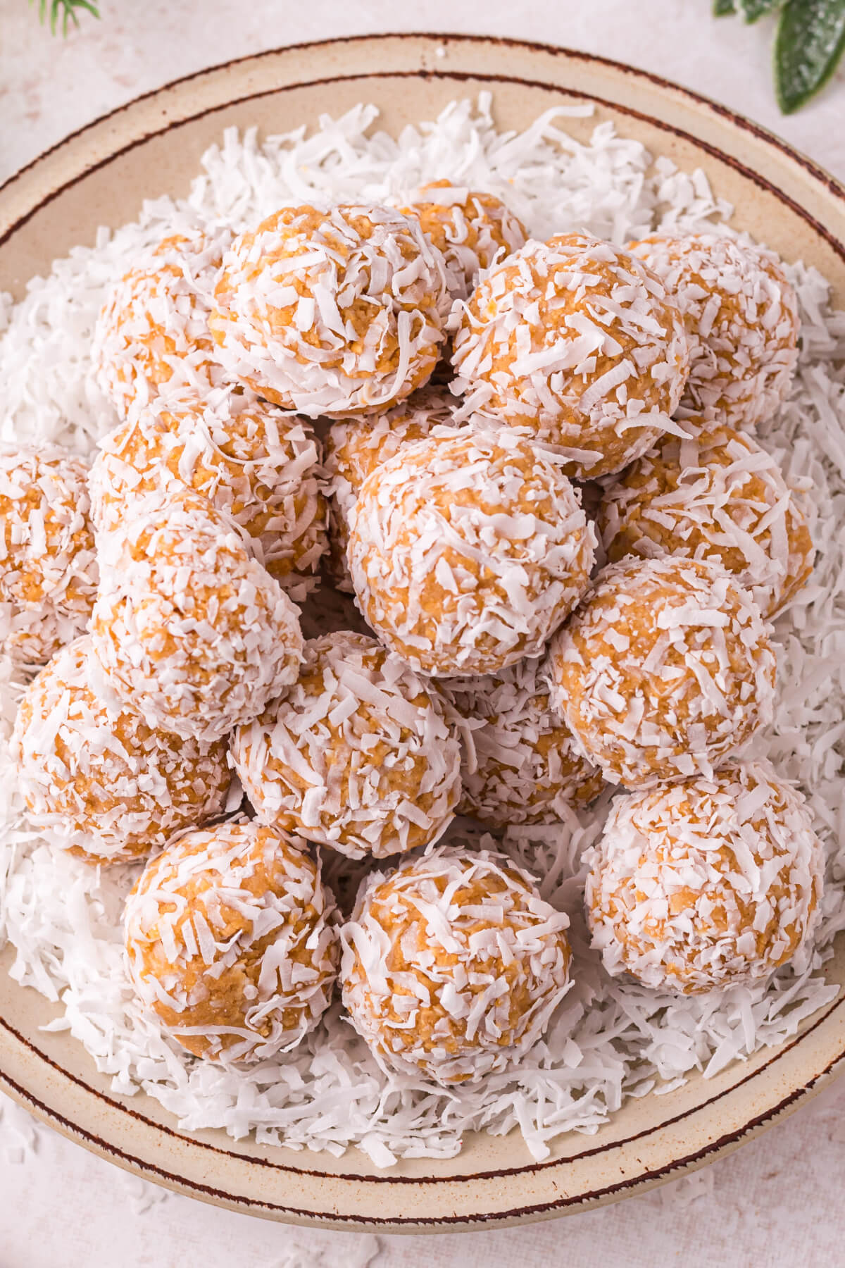 Coconut Snowballs - Love Bakes Good Cakes