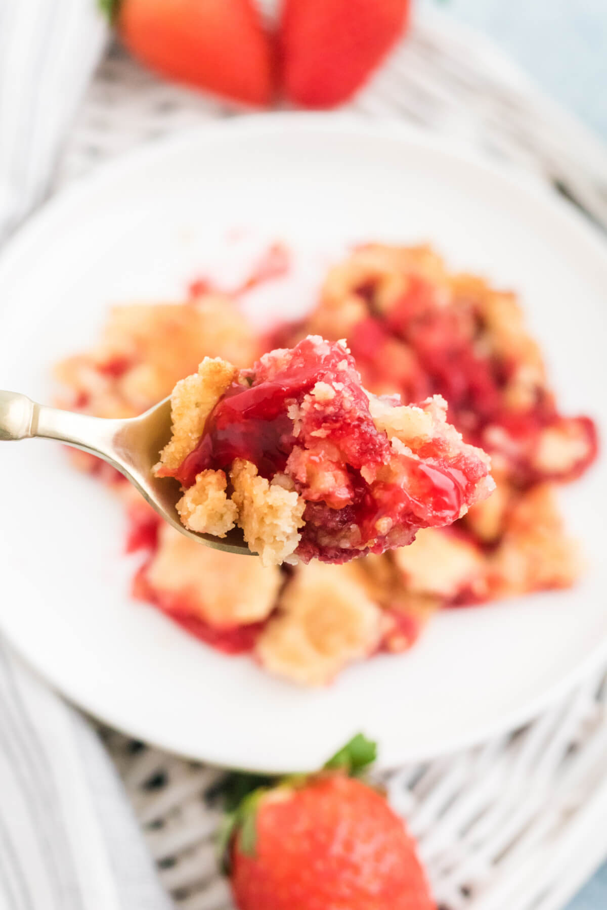 Strawberry Dump Cake - Love Bakes Good Cakes