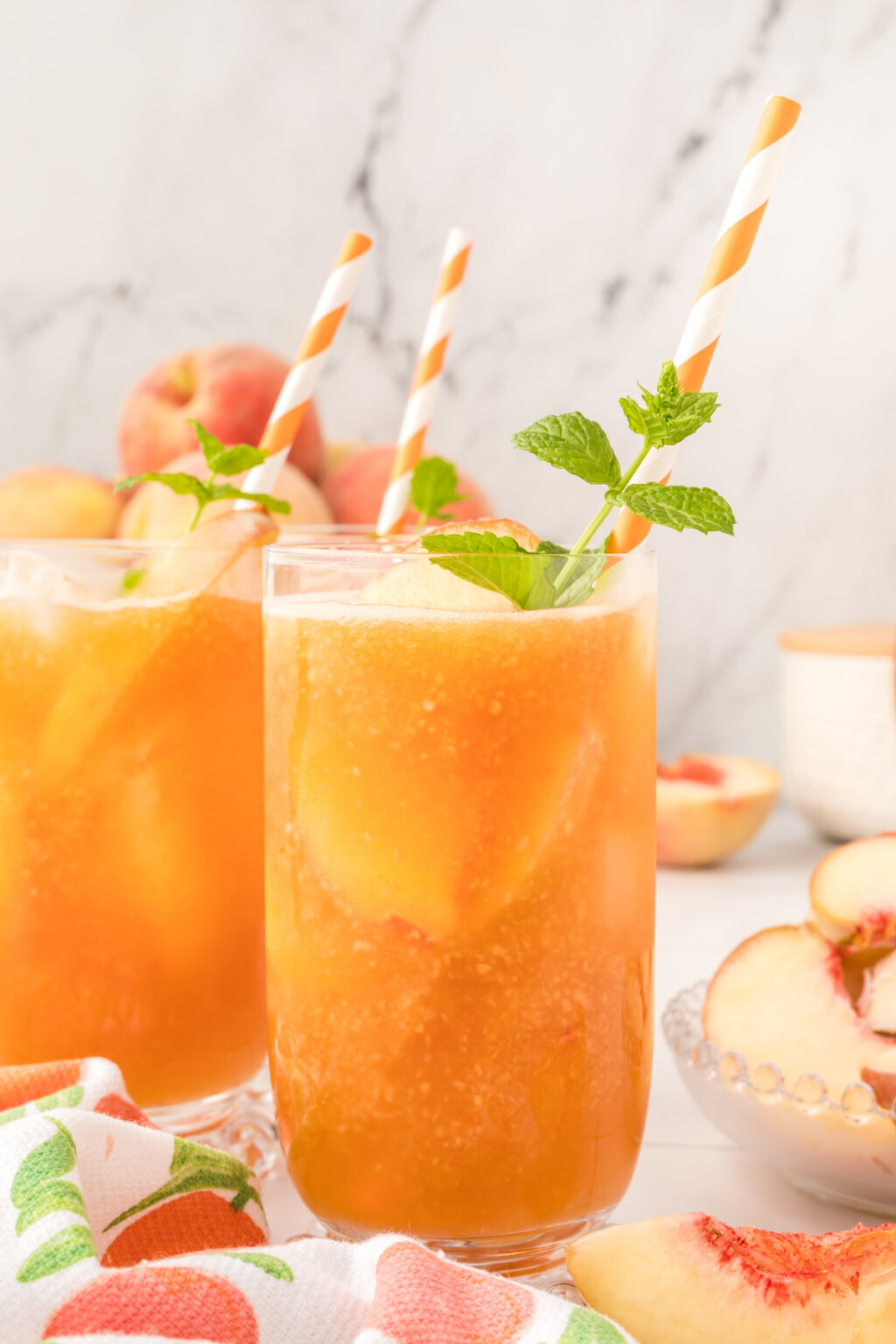Southern Peach Tea - Love Bakes Good Cakes