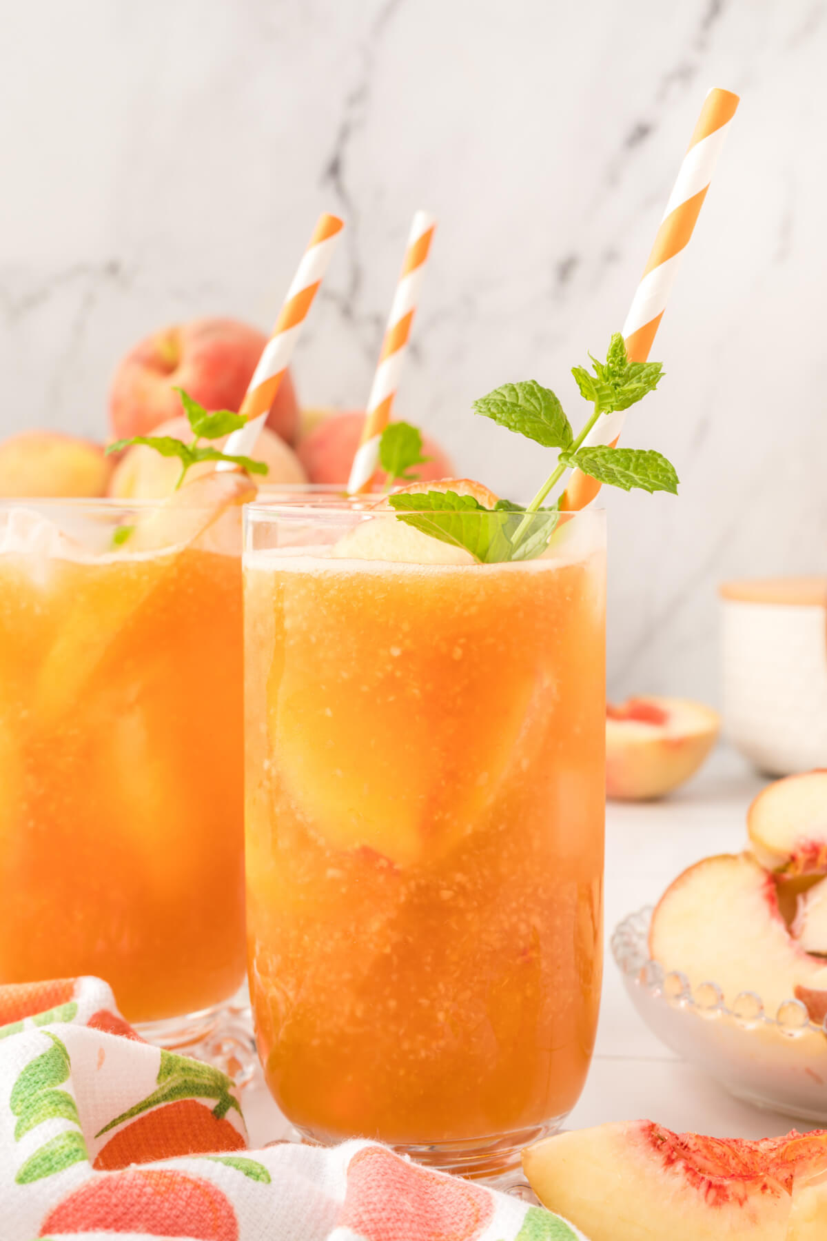 Southern Peach Tea - Love Bakes Good Cakes