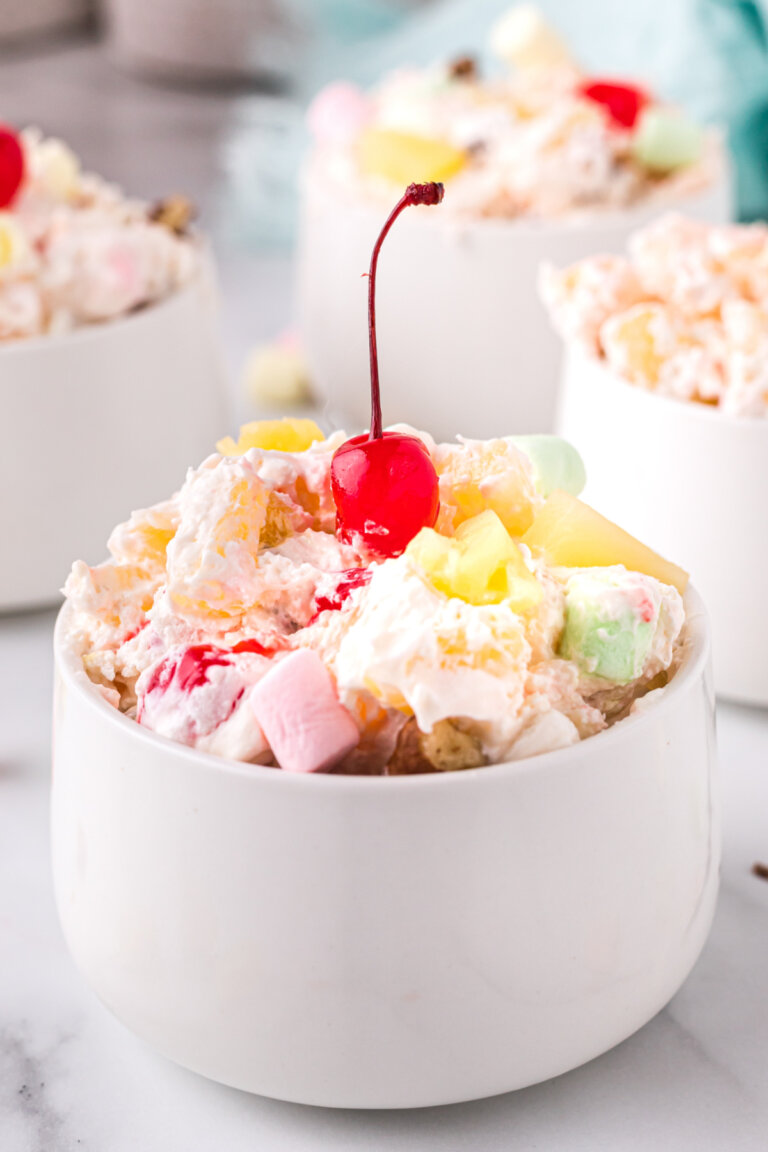 Creamy Pineapple Fluff - Love Bakes Good Cakes