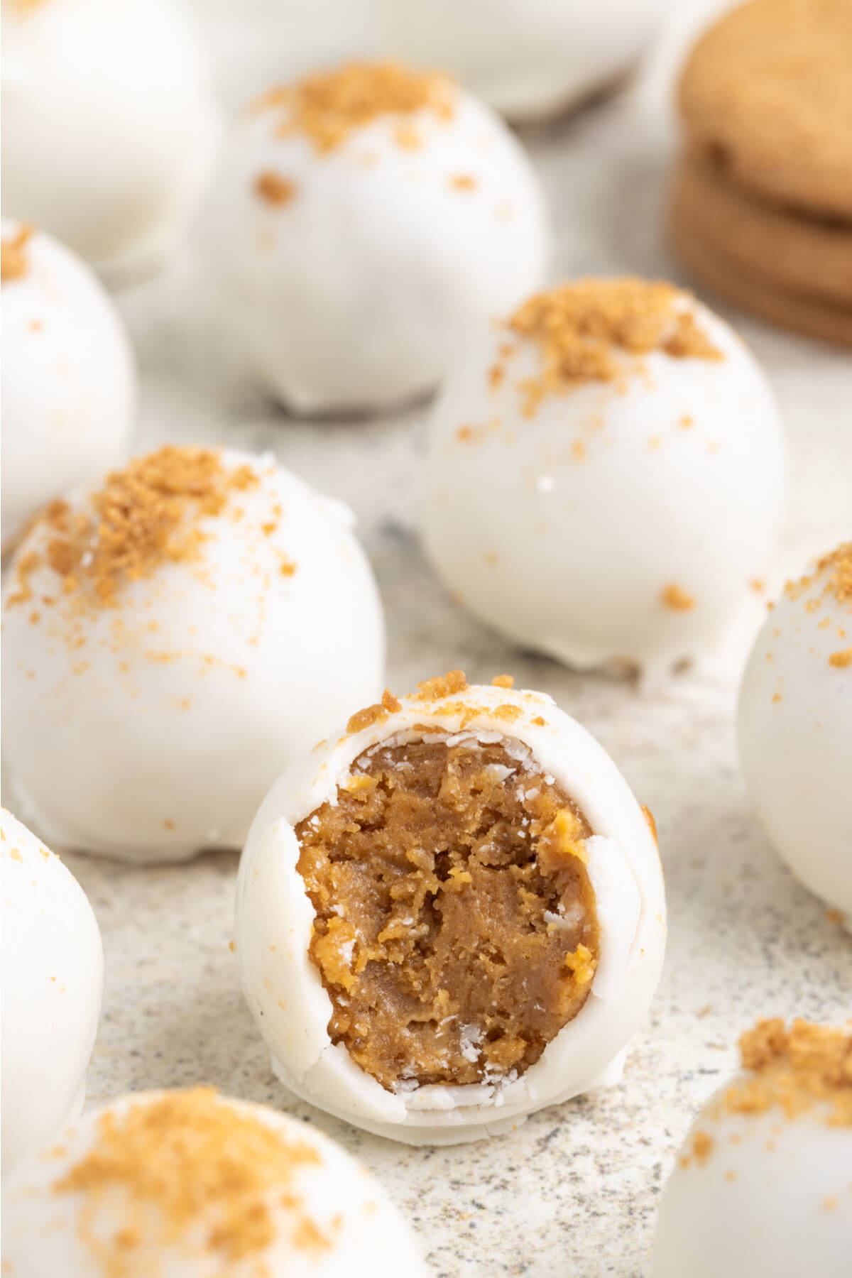Gingerbread Truffles - Love Bakes Good Cakes