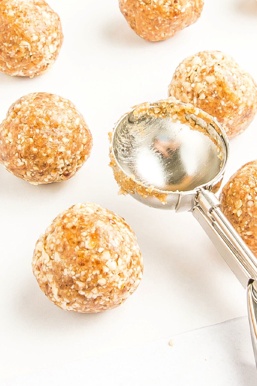 Vanilla Chai Energy Bites - Love Bakes Good Cakes