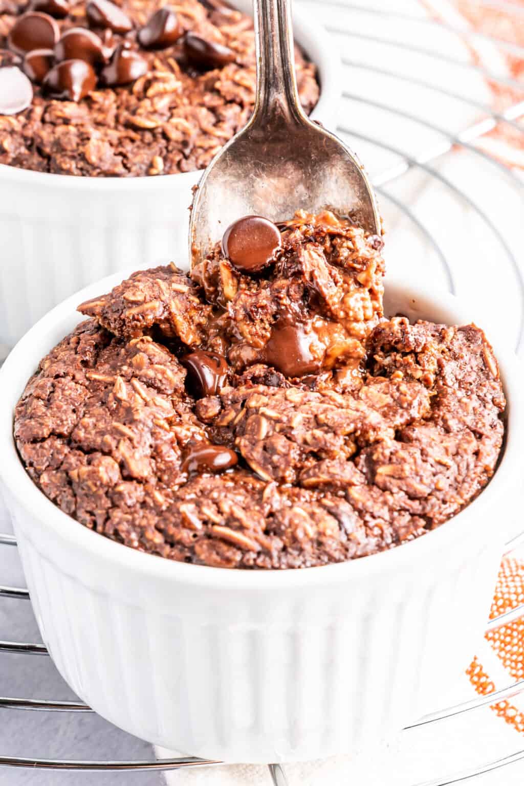 Brownie Batter Baked Oatmeal - Love Bakes Good Cakes