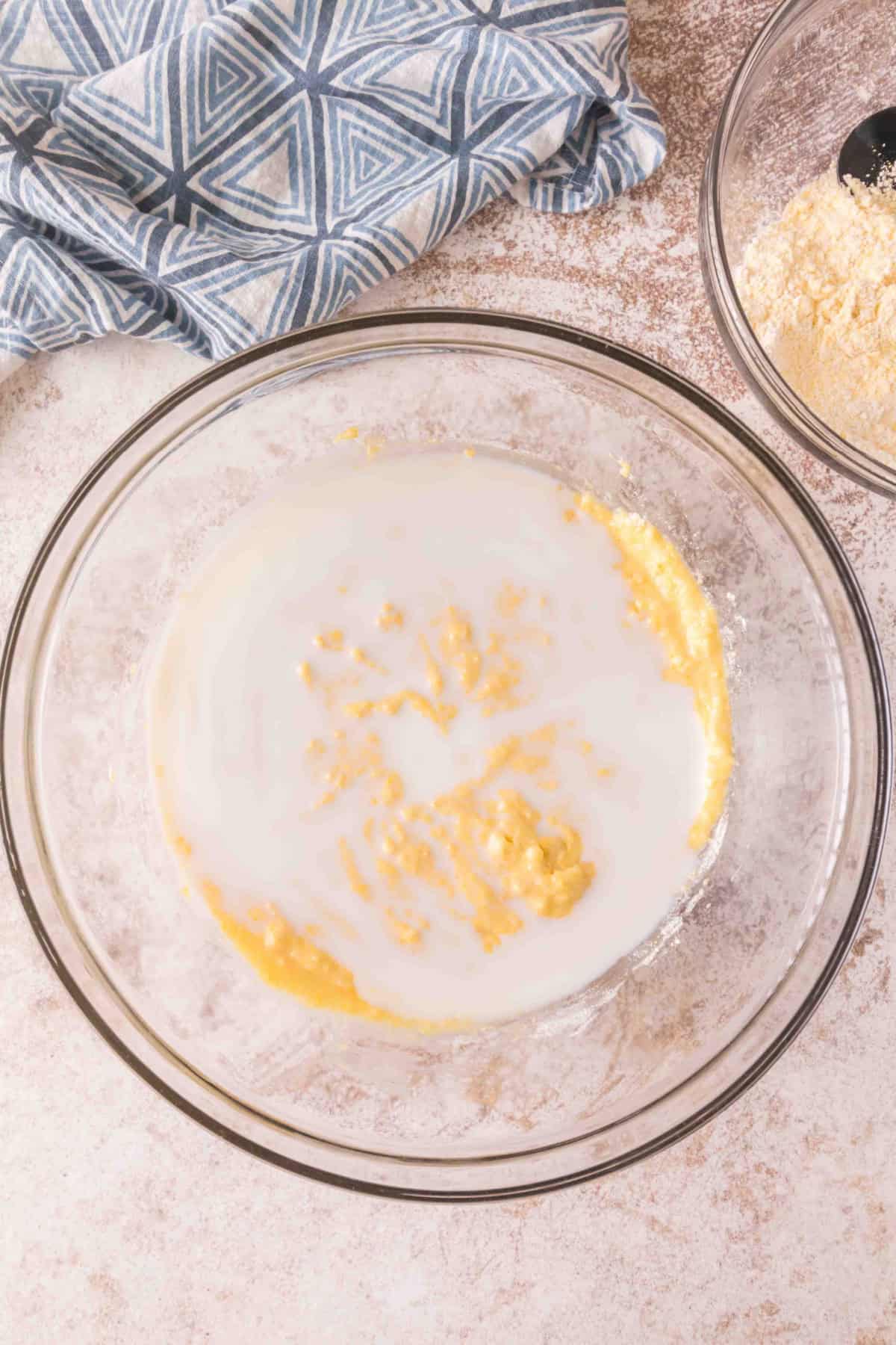 Sourdough Discard Cornbread - Love Bakes Good Cakes