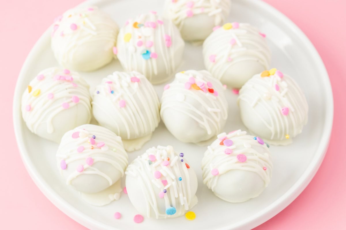 Birthday Cake Truffles - Love Bakes Good Cakes
