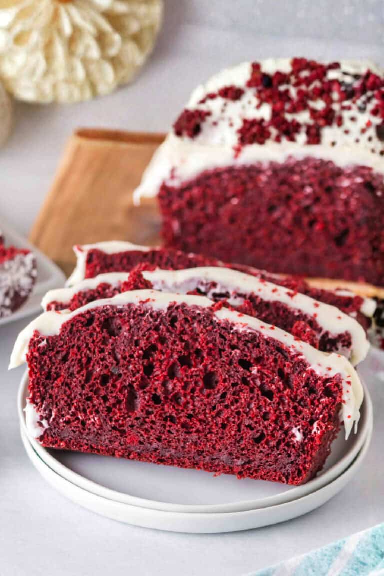 Red Velvet Loaf - Love Bakes Good Cakes